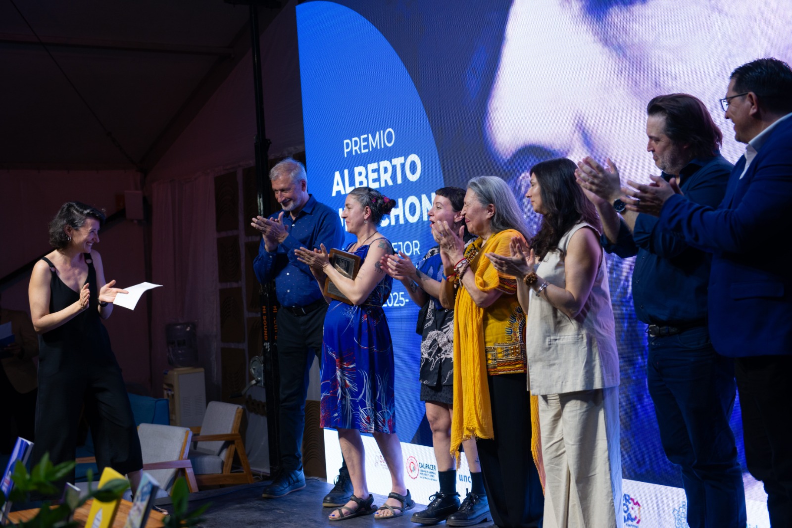 Acuáticos”, de Melina Alzogaray, obtuvo el Premio Burnichon al Libro ...